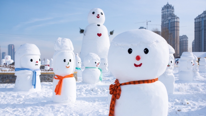 Crowd of snowmen embrace the New Year in northeast China's Harbin ...