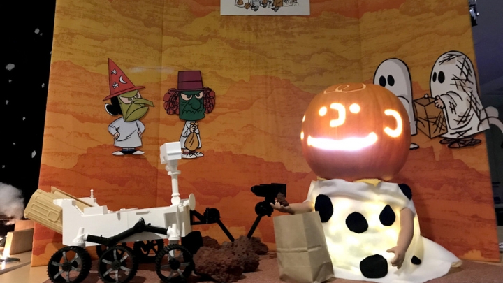 NASA lab celebrates Halloween with pumpkin carving contest - China Plus