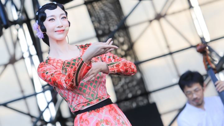 Performer adds new energy to Peking Opera for younger audiences - China ...