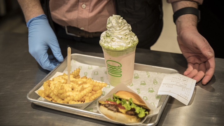 Shake Shack's first Chinese mainland restaurant opens in Shanghai ...