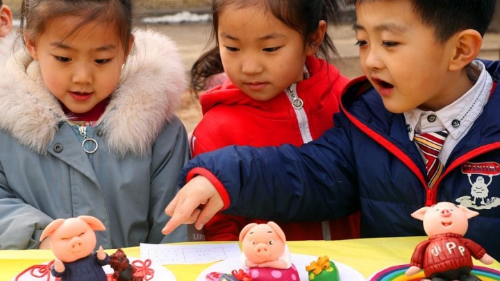 Annual dough modelling exhibition held in Hebei - China Plus