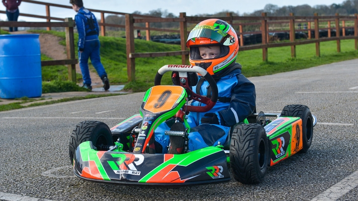 Four year old becomes Britain's youngest racing driver - China Plus