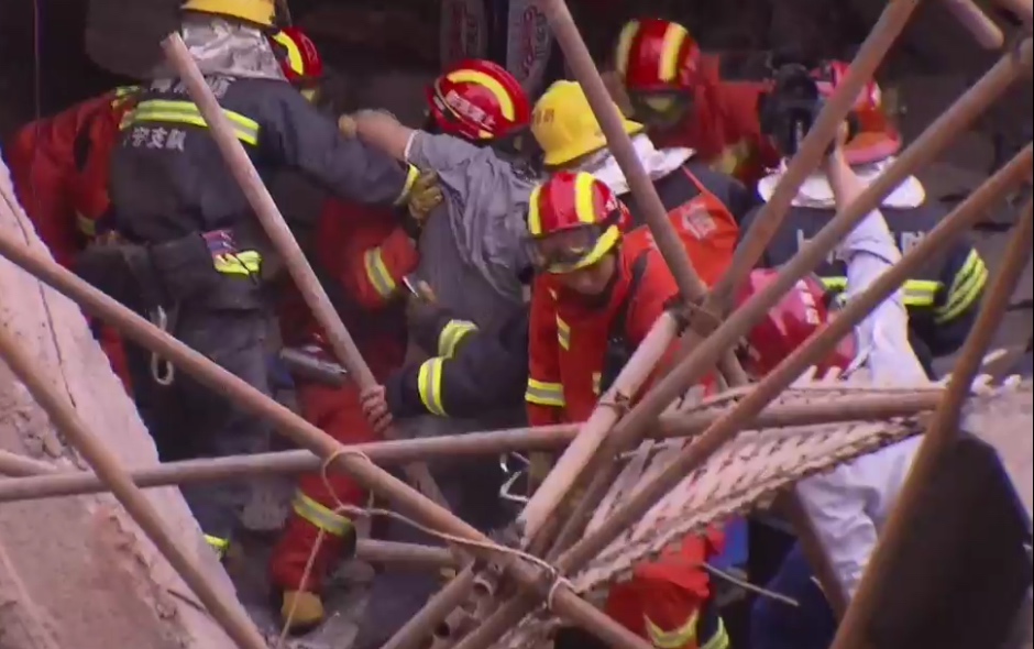 Over 20 trapped as building collapses in Shanghai - China Plus