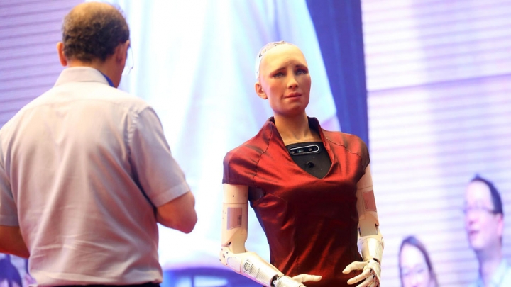 Robot star resident Sophia makes her debut in Nanjing - China Plus