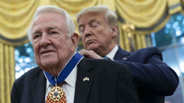 Trump honors longtime Reagan associate Edwin Meese - China Plus