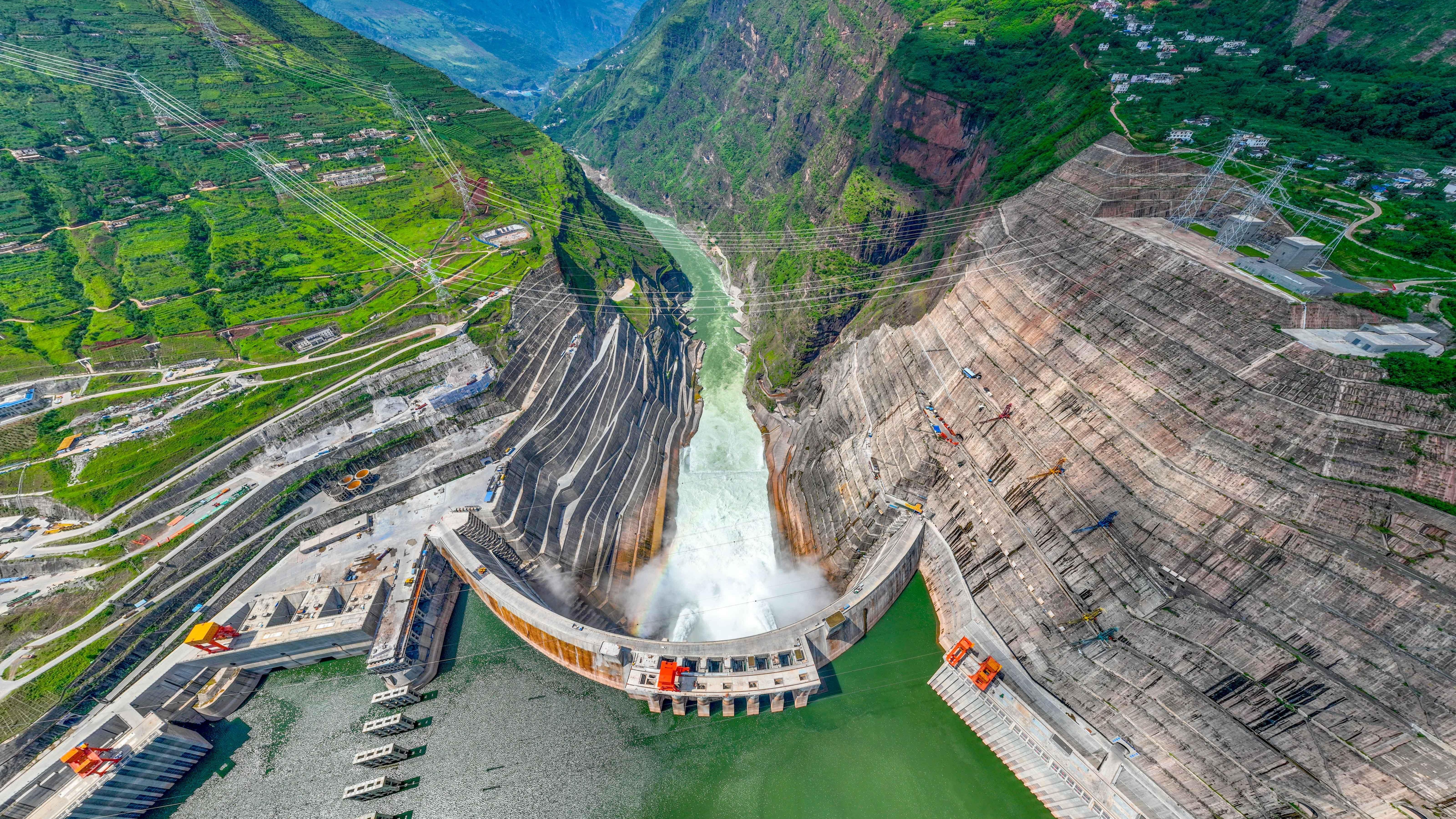 Të gjithë gjeneratorët në bregun e majtë të hidrocentralit "Baihetan ...