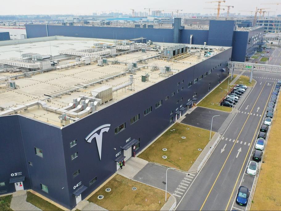 Zinxhiri industrial rrit avantazhin e Kinës