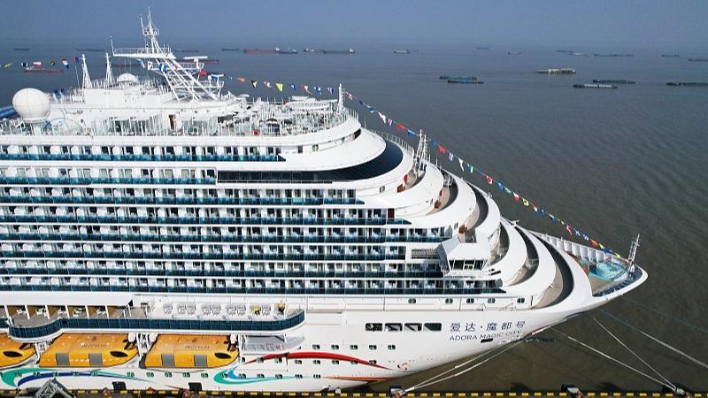 Prvi kineski domaći veliki kruzer započeo prvo putovanje