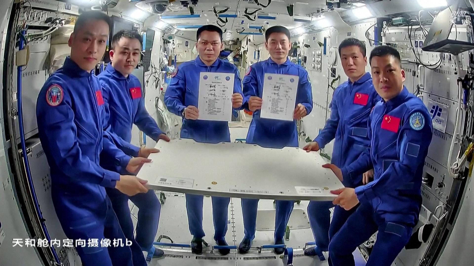 Ekuipazhi i "Shenzhou-17" përfundon dorëzimin, kthimi është caktuar për ...