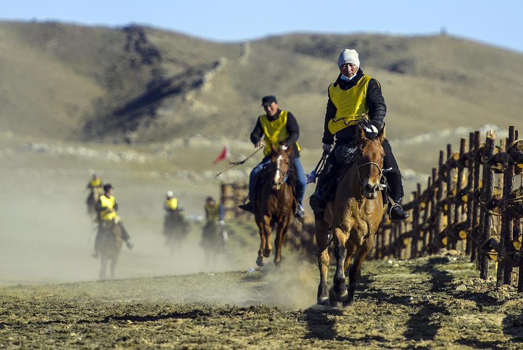 Hayati ‘Fast and Furious’ Dalam Sukan Lumba Kuda