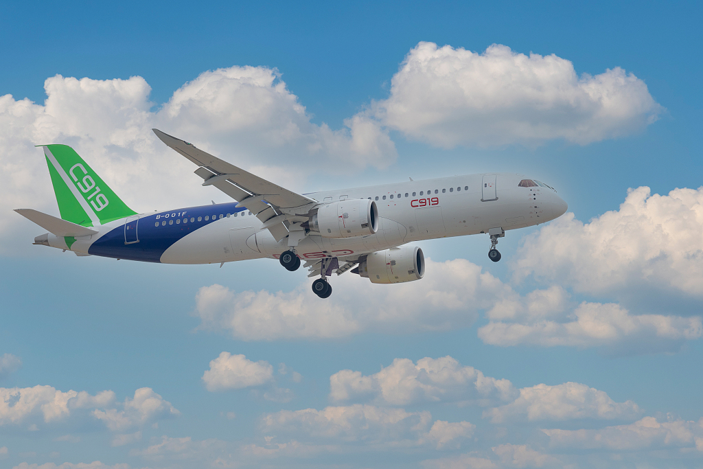 C919 онгоцны 1061 захиалга авчээ